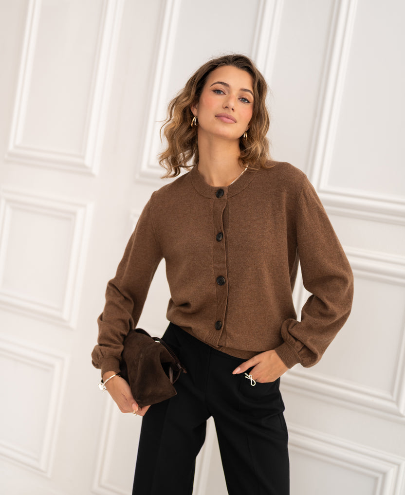 Tobacco damesvest met ronde hals LA LEA | Merinowol