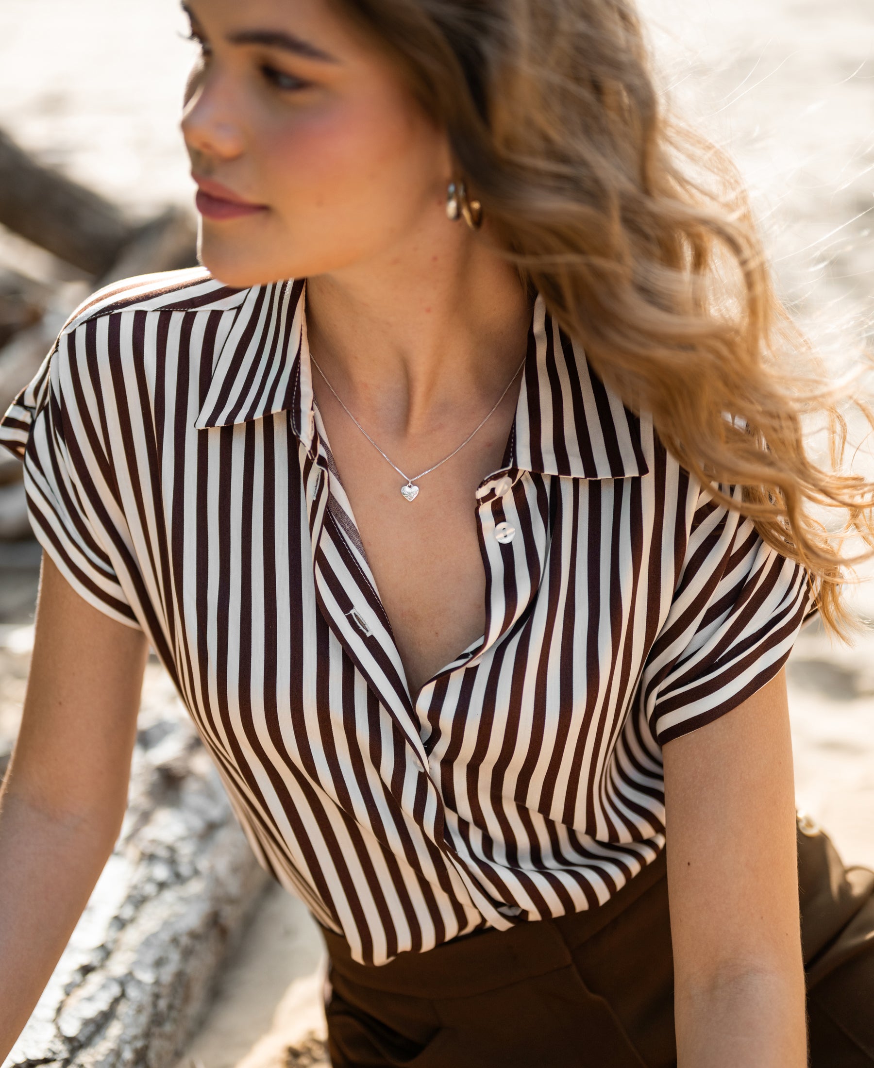 Bruine gestreepte korte mouw blouse LA MICHELLE | PLEIN PUBLIQUE